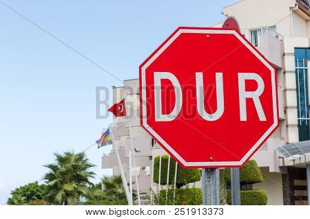 Red Stop Dur Sign Image & Photo (Free Trial) | Bigstock