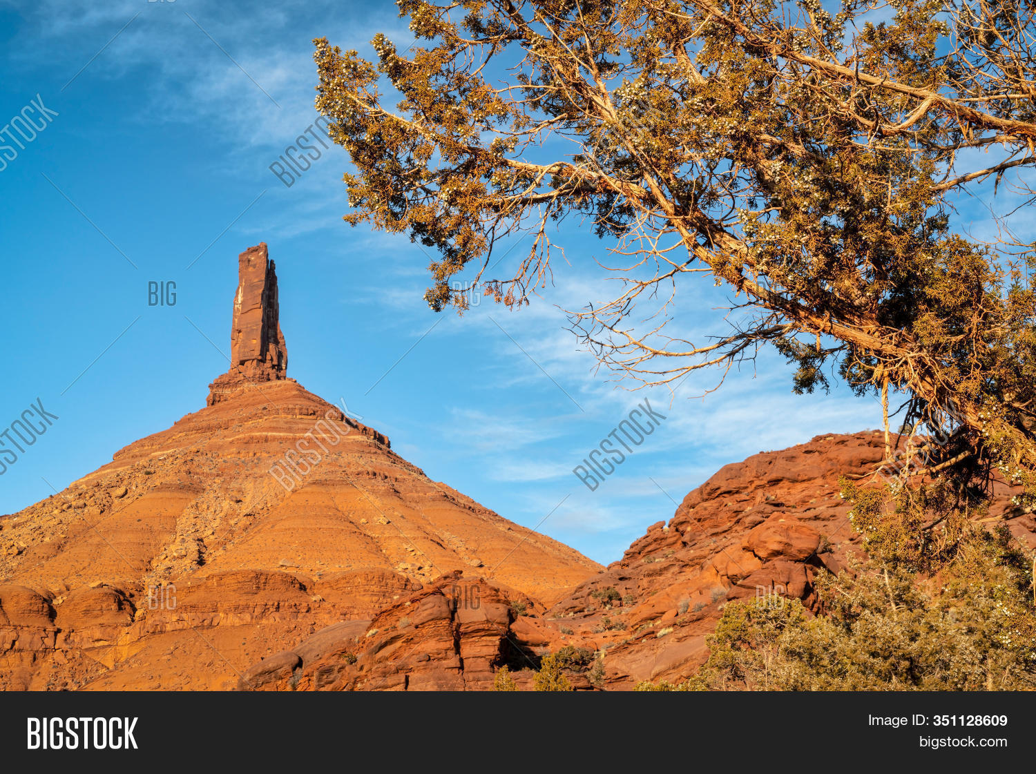 Castleton Tower Framed Image & Photo (Free Trial) | Bigstock