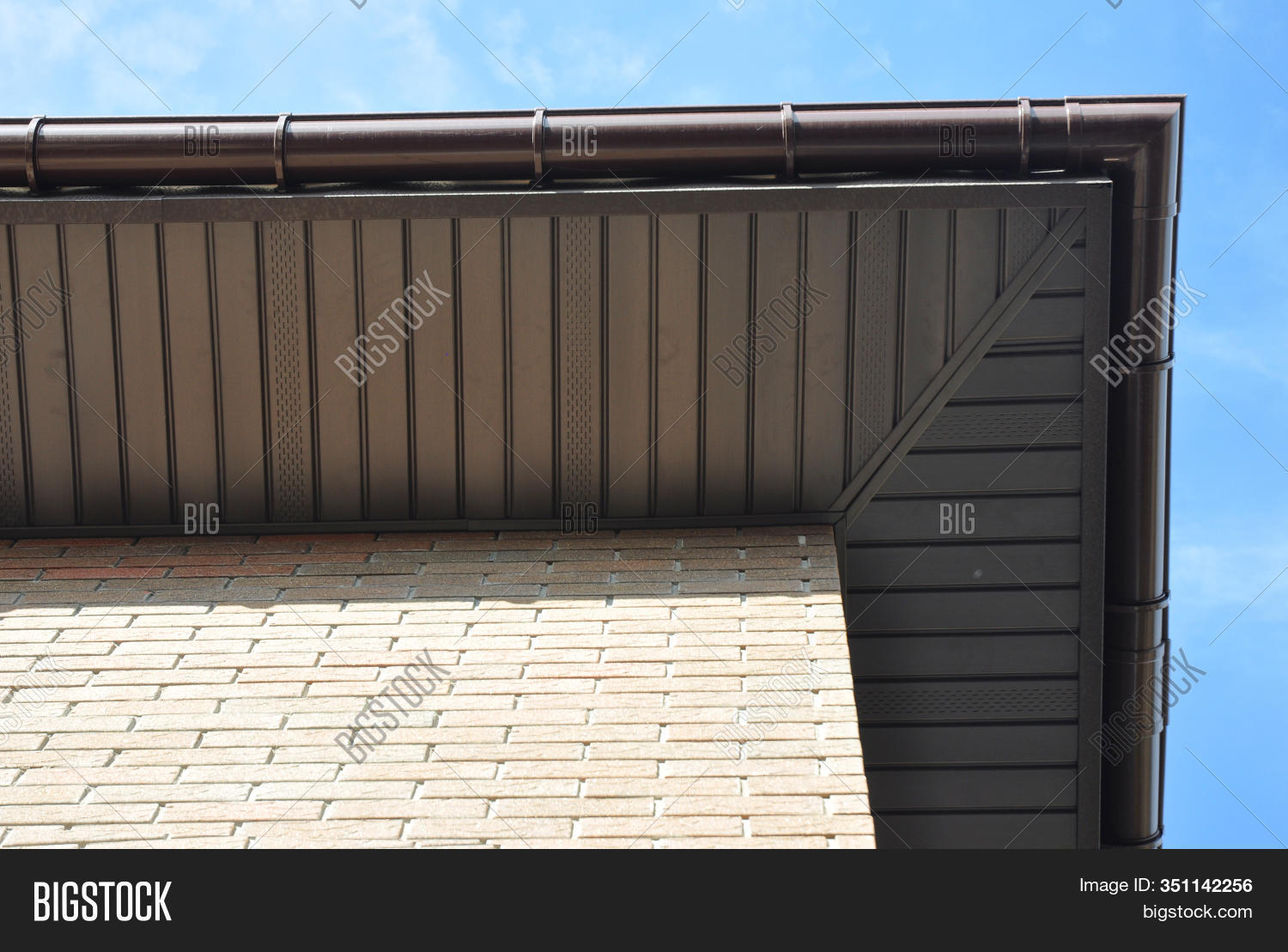 House Rooftop Corner Image & Photo (Free Trial) | Bigstock