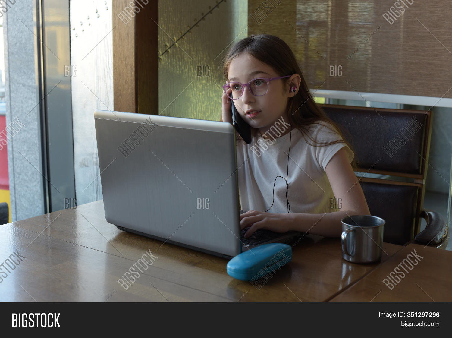 Female Using Laptop Image & Photo (Free Trial) | Bigstock