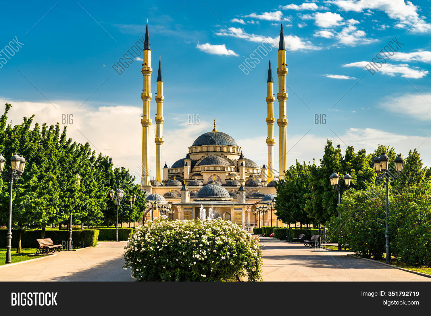Akhmad Kadyrov Mosque Image & Photo (Free Trial) | Bigstock
