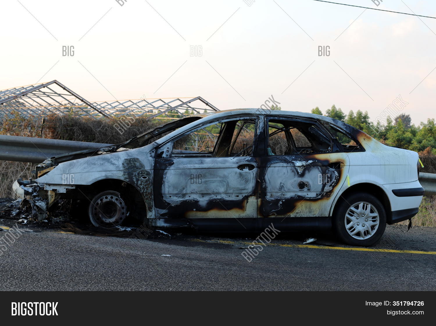 Fire Uncontrolled Image & Photo (Free Trial) | Bigstock