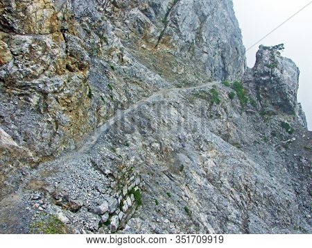 Walking Hiking Trails Image & Photo (Free Trial) | Bigstock