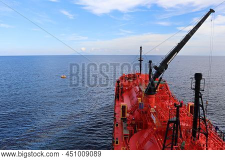 Boom Ship's Crane Image & Photo (Free Trial) | Bigstock