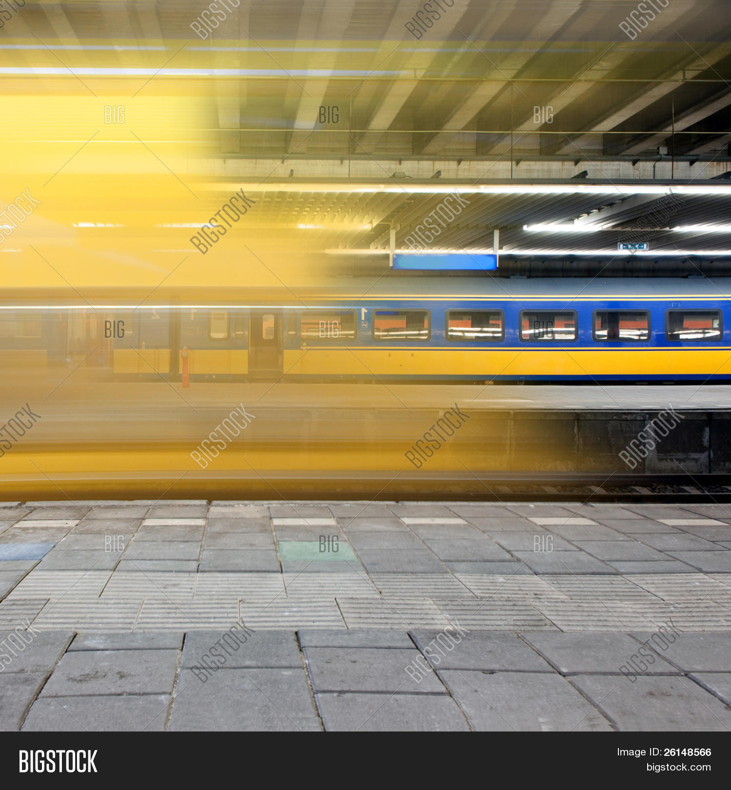 Train Arriving Image & Photo (Free Trial) | Bigstock