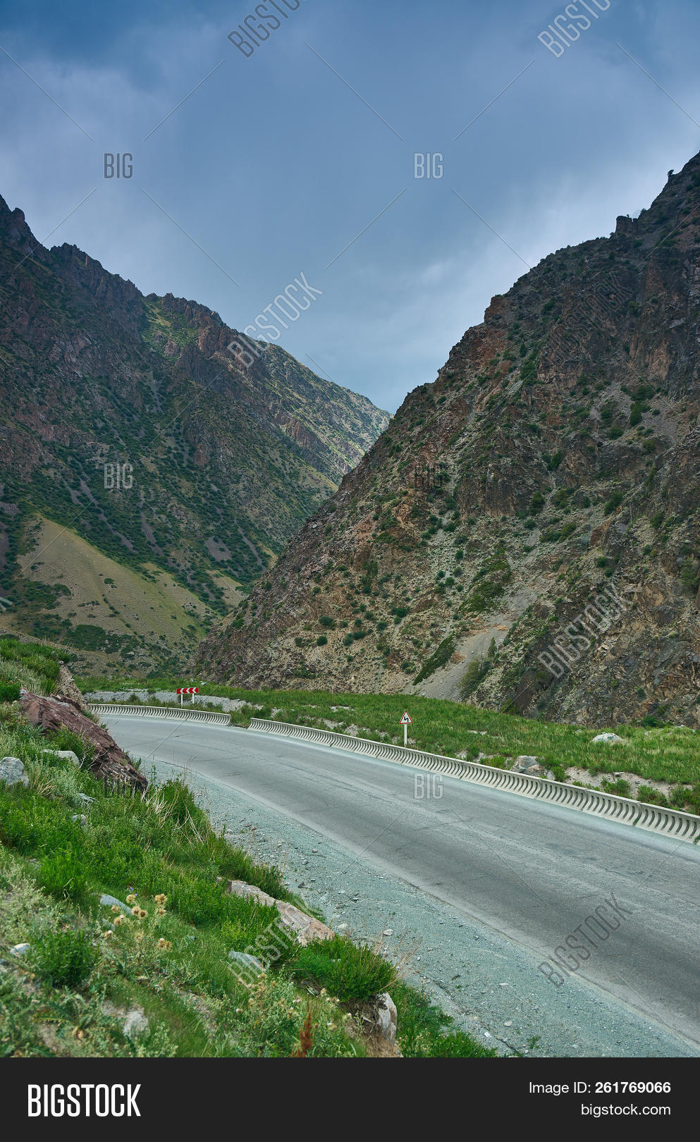 Gorge Kara Balta Image & Photo (Free Trial) | Bigstock