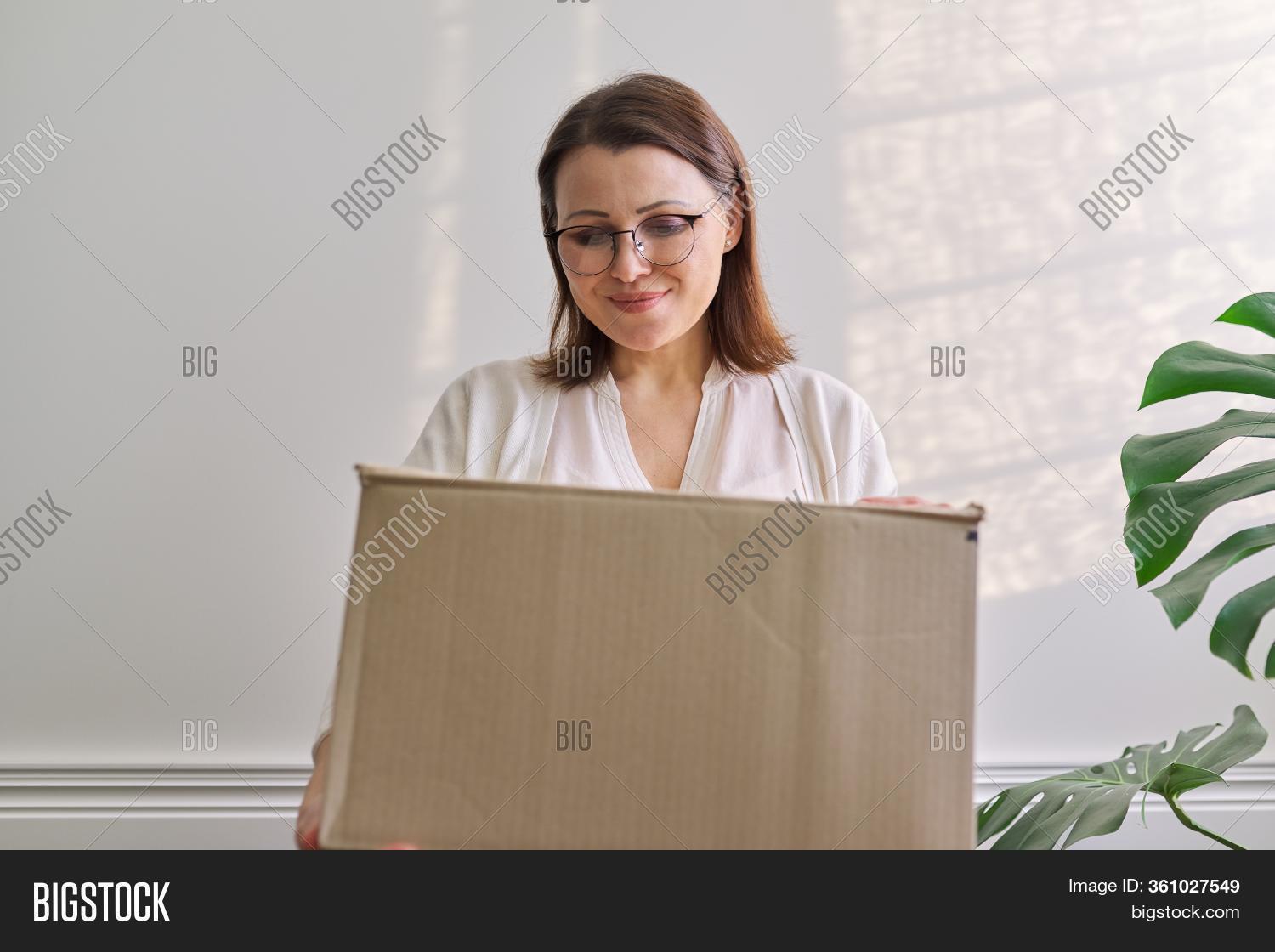 Woman Packaged Package Image & Photo (Free Trial) | Bigstock