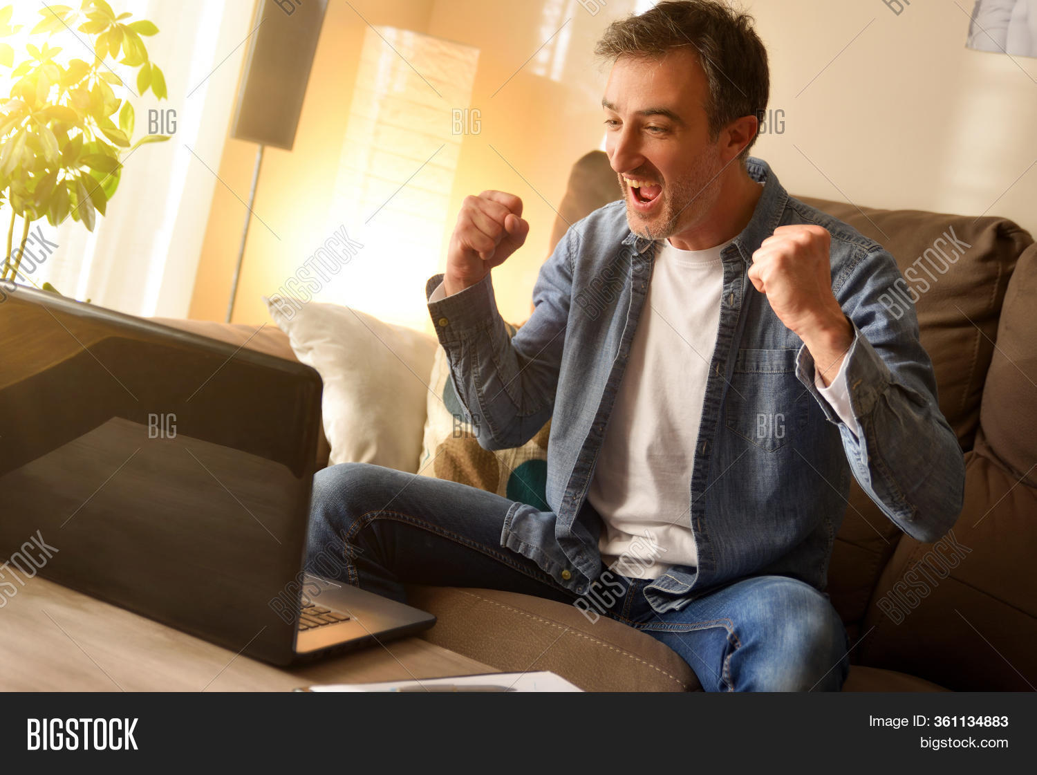 Man Screaming Happy Image & Photo (Free Trial) | Bigstock