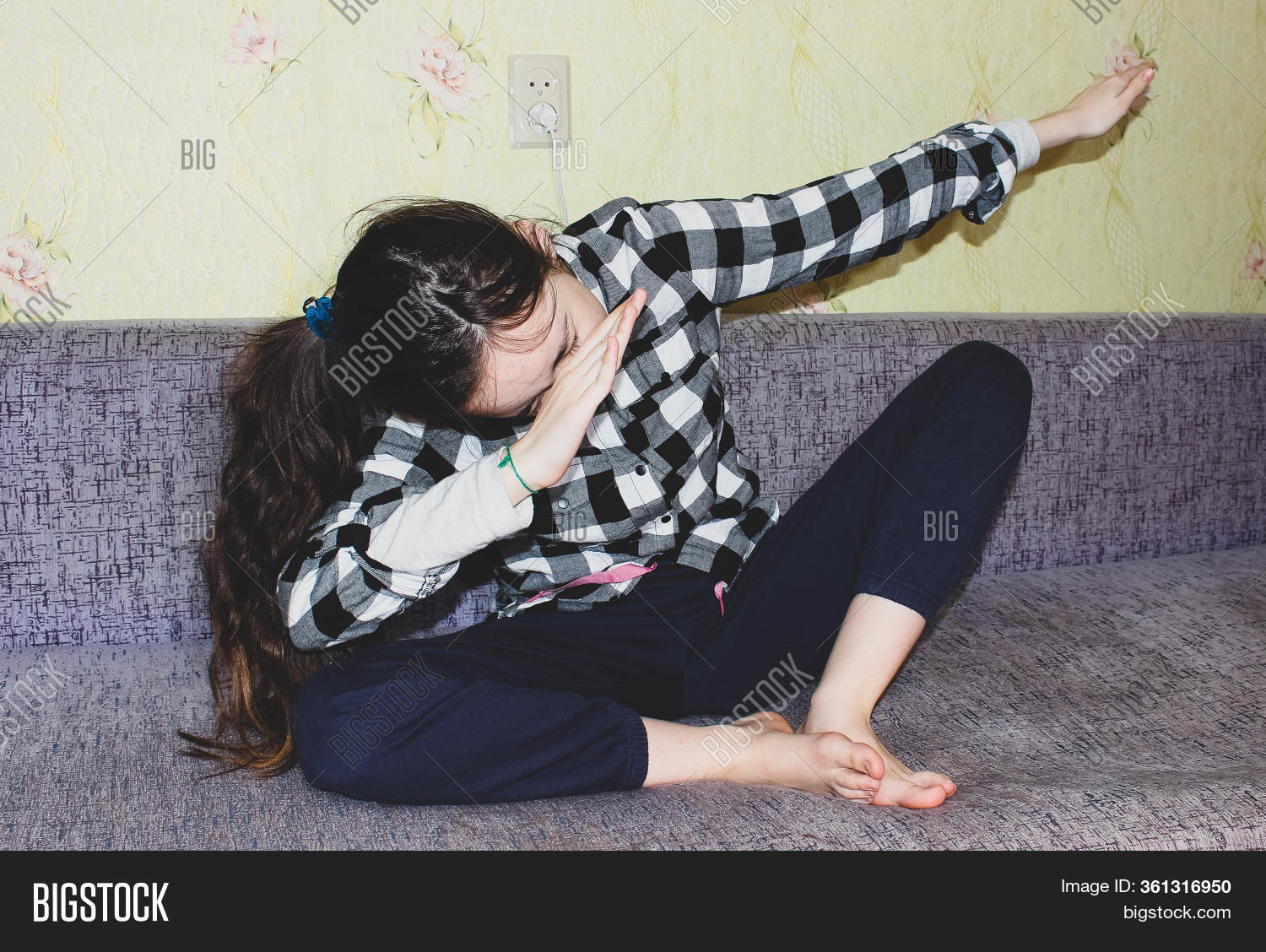Teenage Girl Makes Dab Image & Photo (Free Trial) | Bigstock