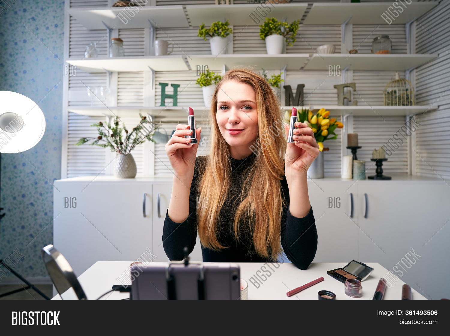 Beauty Blogger Woman Image & Photo (Free Trial) | Bigstock