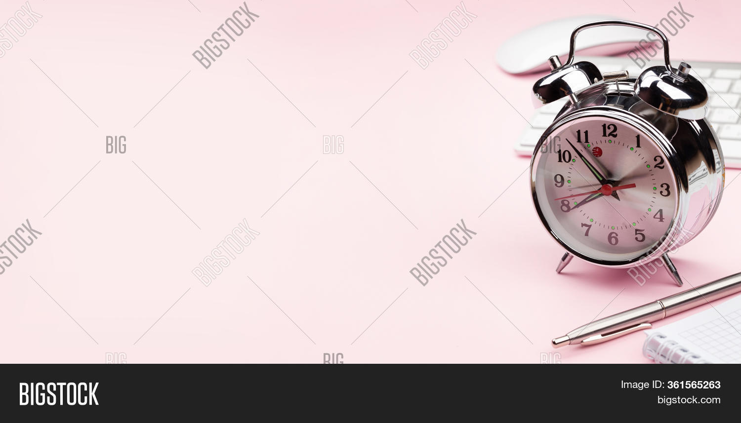 Pink Workplace Desk Image & Photo (Free Trial) | Bigstock