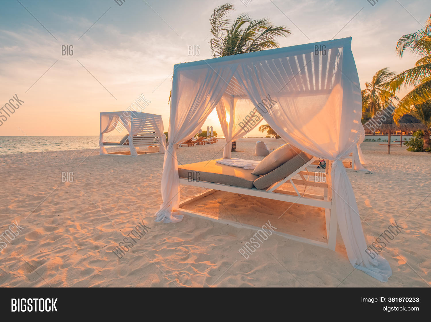 Amazing Beach Canopy Image & Photo (Free Trial) | Bigstock