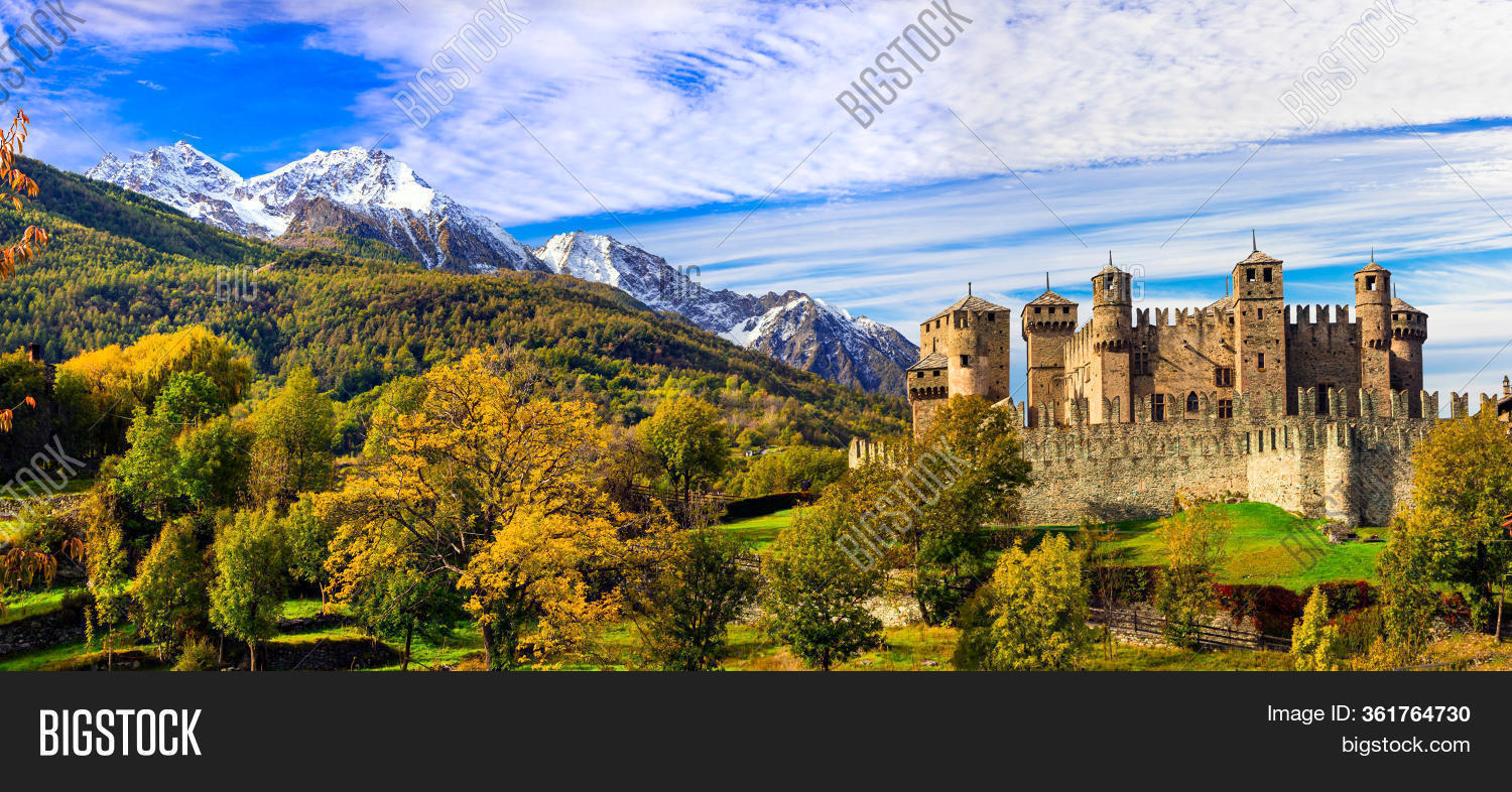 Medieval Castles Italy Image & Photo (Free Trial) | Bigstock