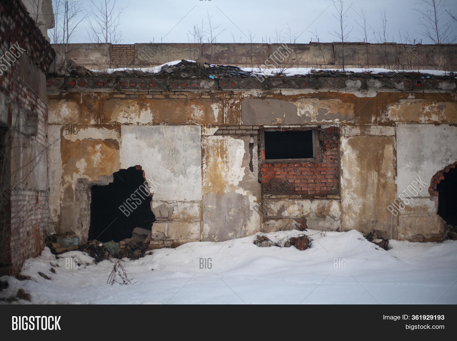 Destroyed Walls House Image & Photo (Free Trial) | Bigstock