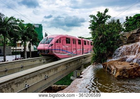 Sentosa Express Train Image & Photo (Free Trial) | Bigstock