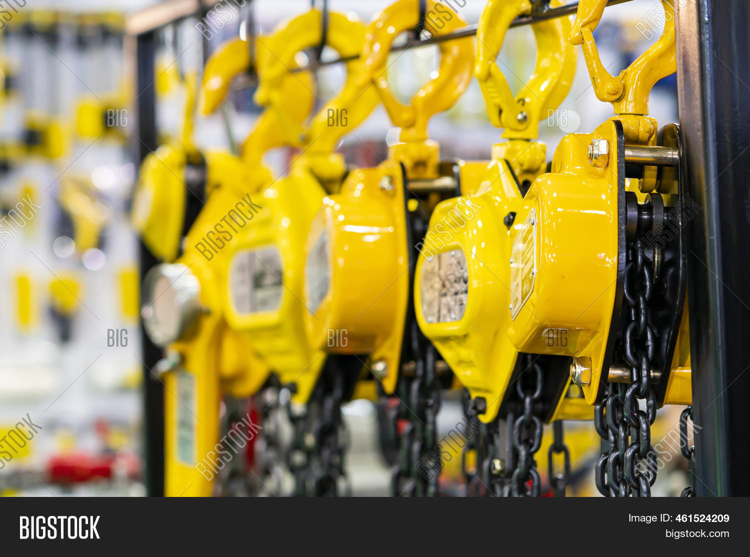 Hoisting Equipment Factory
