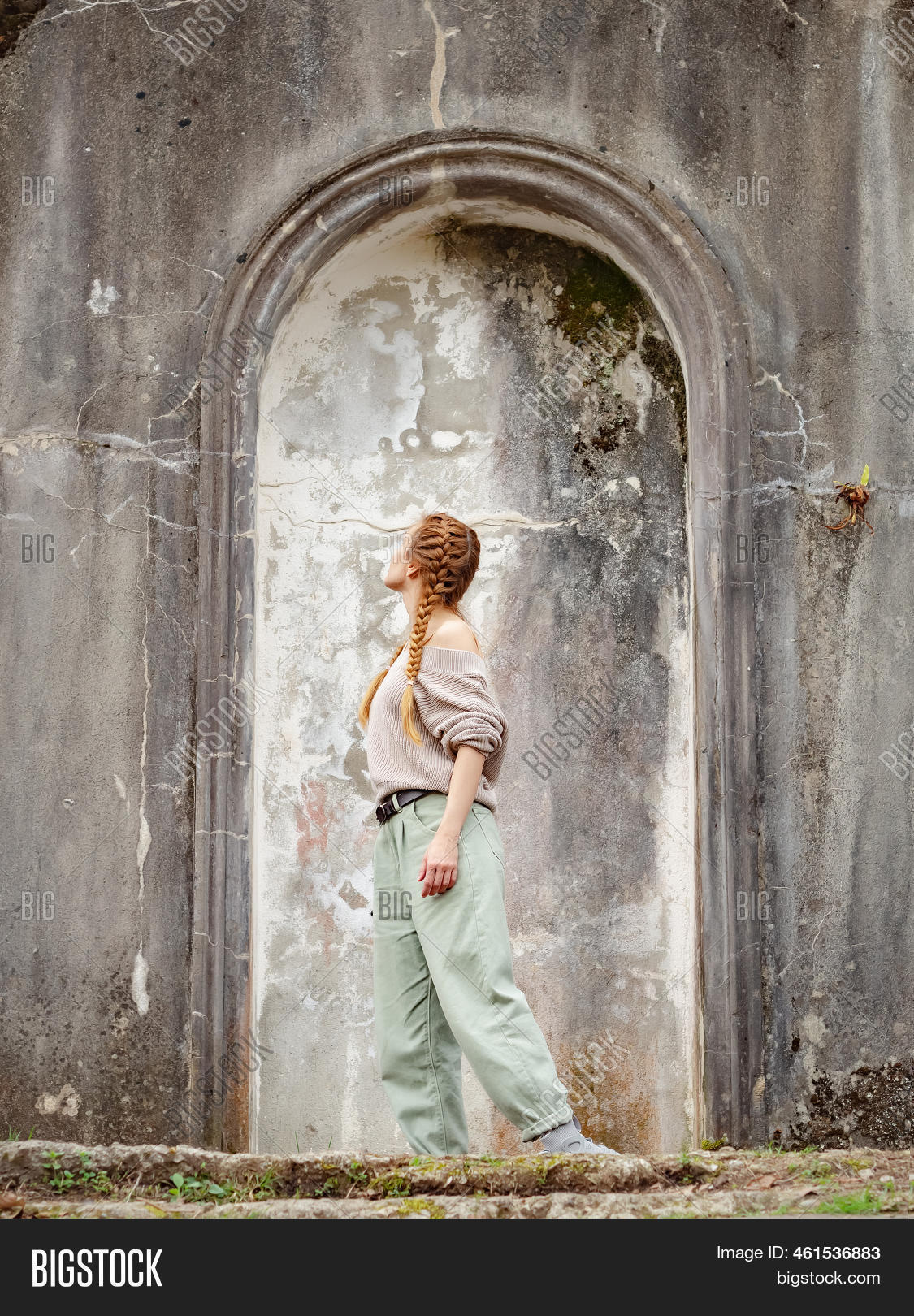 Woman Arch Ancient Image & Photo (Free Trial) | Bigstock