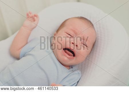 Hungry Baby Crying Image & Photo (Free Trial) | Bigstock