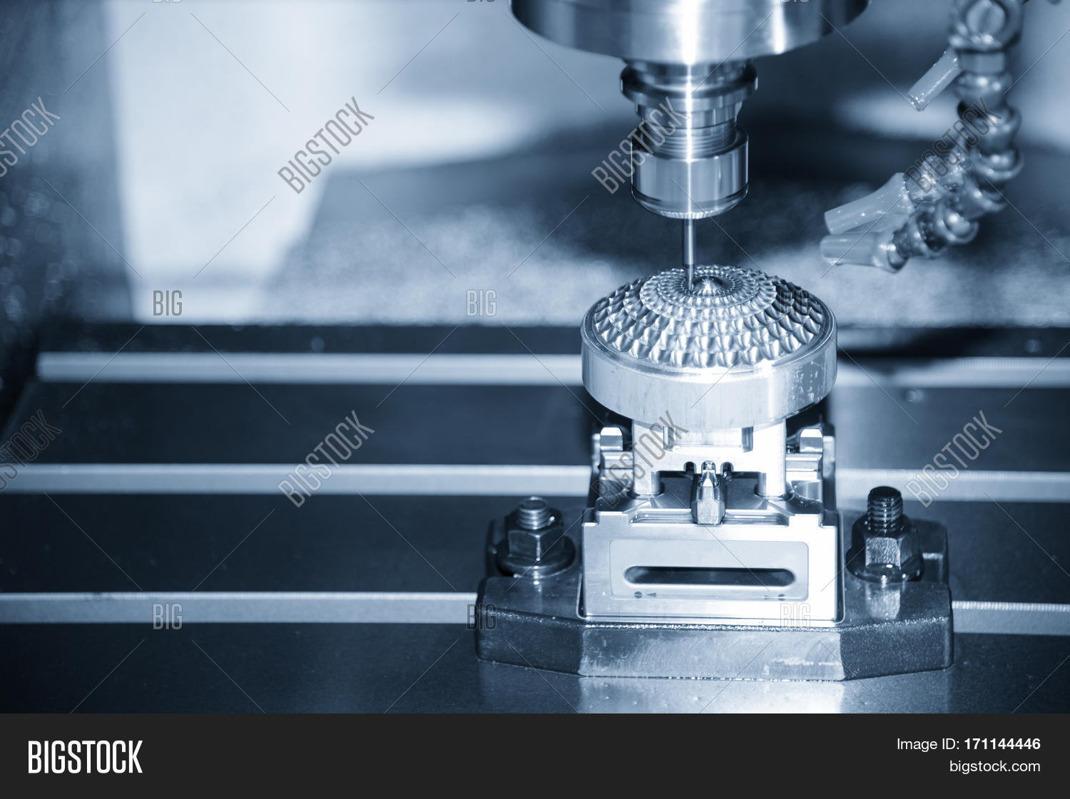 Hi-precision CNC Image & Photo (Free Trial) | Bigstock