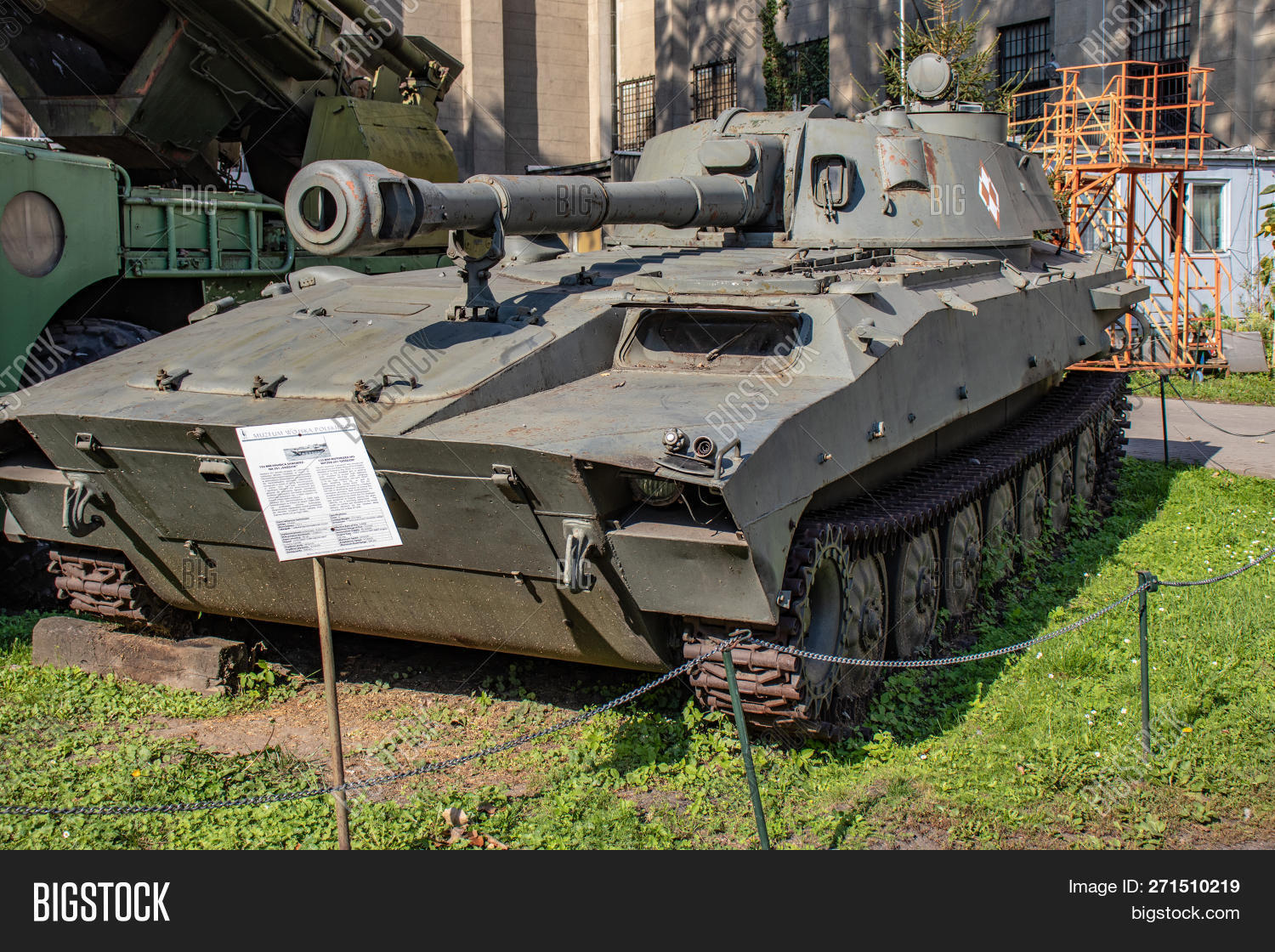 Tank Soviet 2S1 Image & Photo (Free Trial) | Bigstock