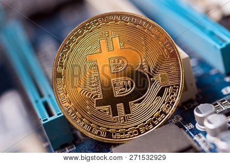 Golden Metal Bitcoin Image & Photo (Free Trial) | Bigstock