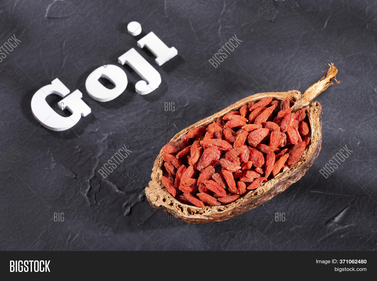 Red Dried Goji Berries Image & Photo (Free Trial) | Bigstock