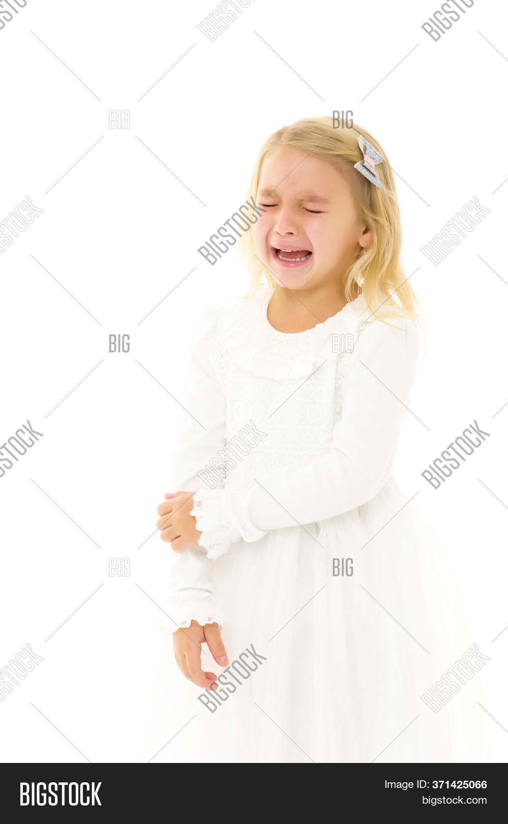 Sad Little Girl Crying Image & Photo (Free Trial) | Bigstock