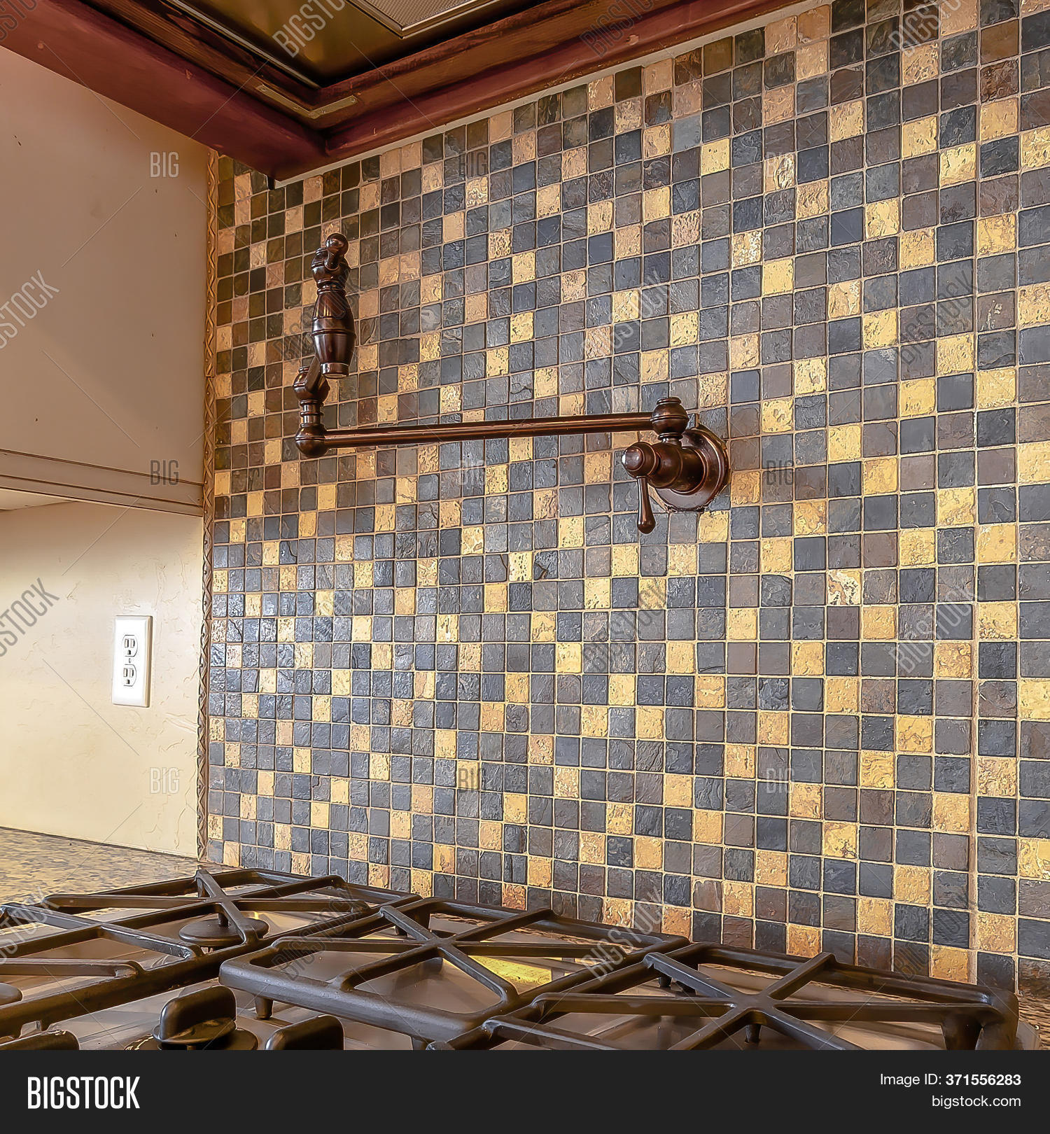 Square Crop Cooktop Image & Photo (Free Trial) | Bigstock