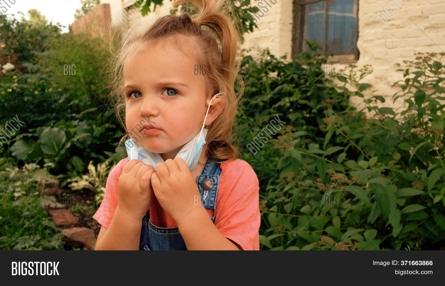Portrait Little Girl Image & Photo (Free Trial) | Bigstock