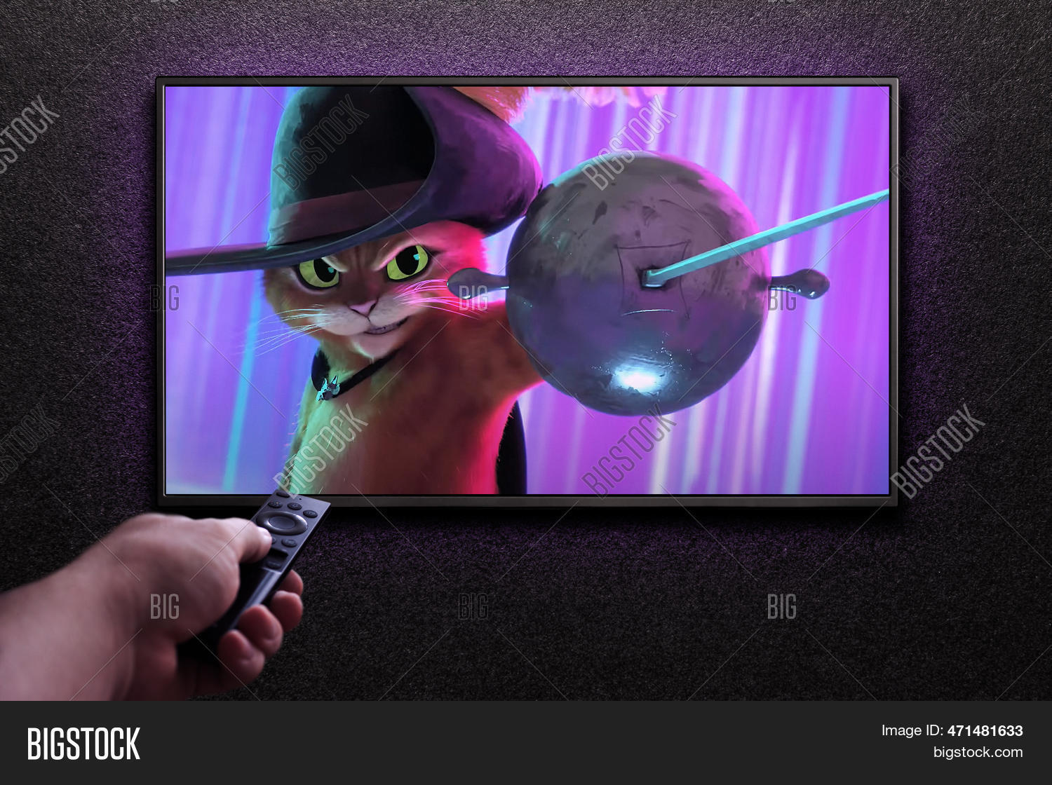 Tv Screen Playing Puss Image & Photo (Free Trial) | Bigstock