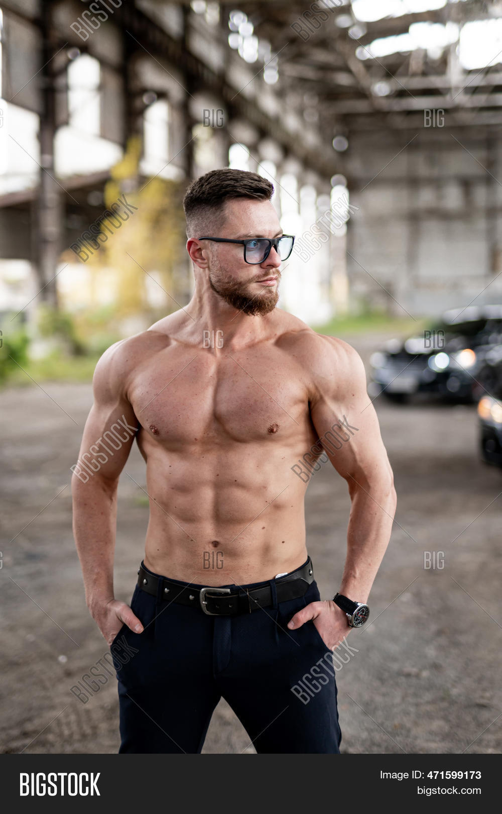 Strong Bodybuilder Image & Photo (Free Trial) | Bigstock