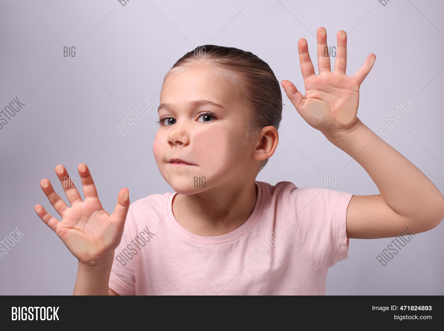 Cute Little 图片和照片（免费试用） | Bigstock