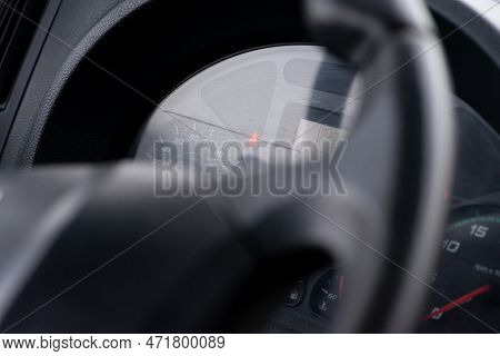 Unfasten Seat Belt Image & Photo (Free Trial) | Bigstock