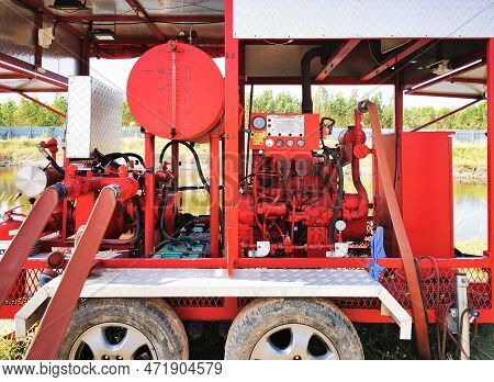 Mobile Red Generator Image & Photo (Free Trial) | Bigstock