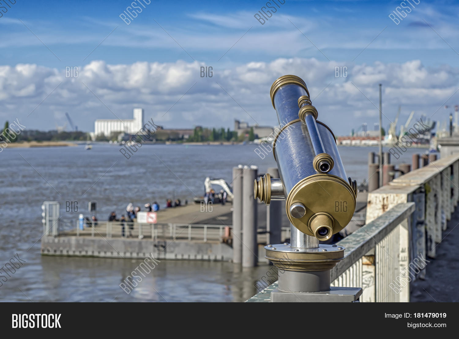 Imagen y foto View Shelda River (prueba gratis) | Bigstock