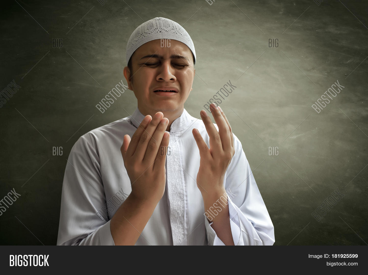 Muslim Man Praying God Image & Photo (Free Trial) | Bigstock