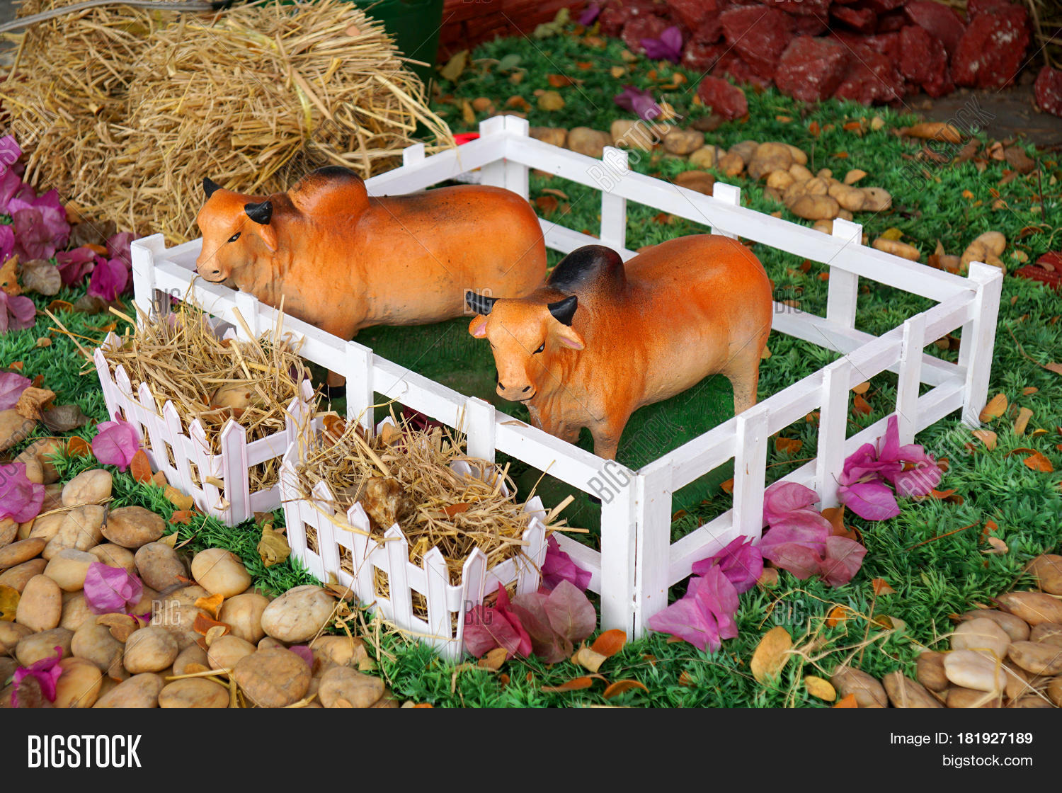 Cows Toy Farm Made Image & Photo (Free Trial) | Bigstock