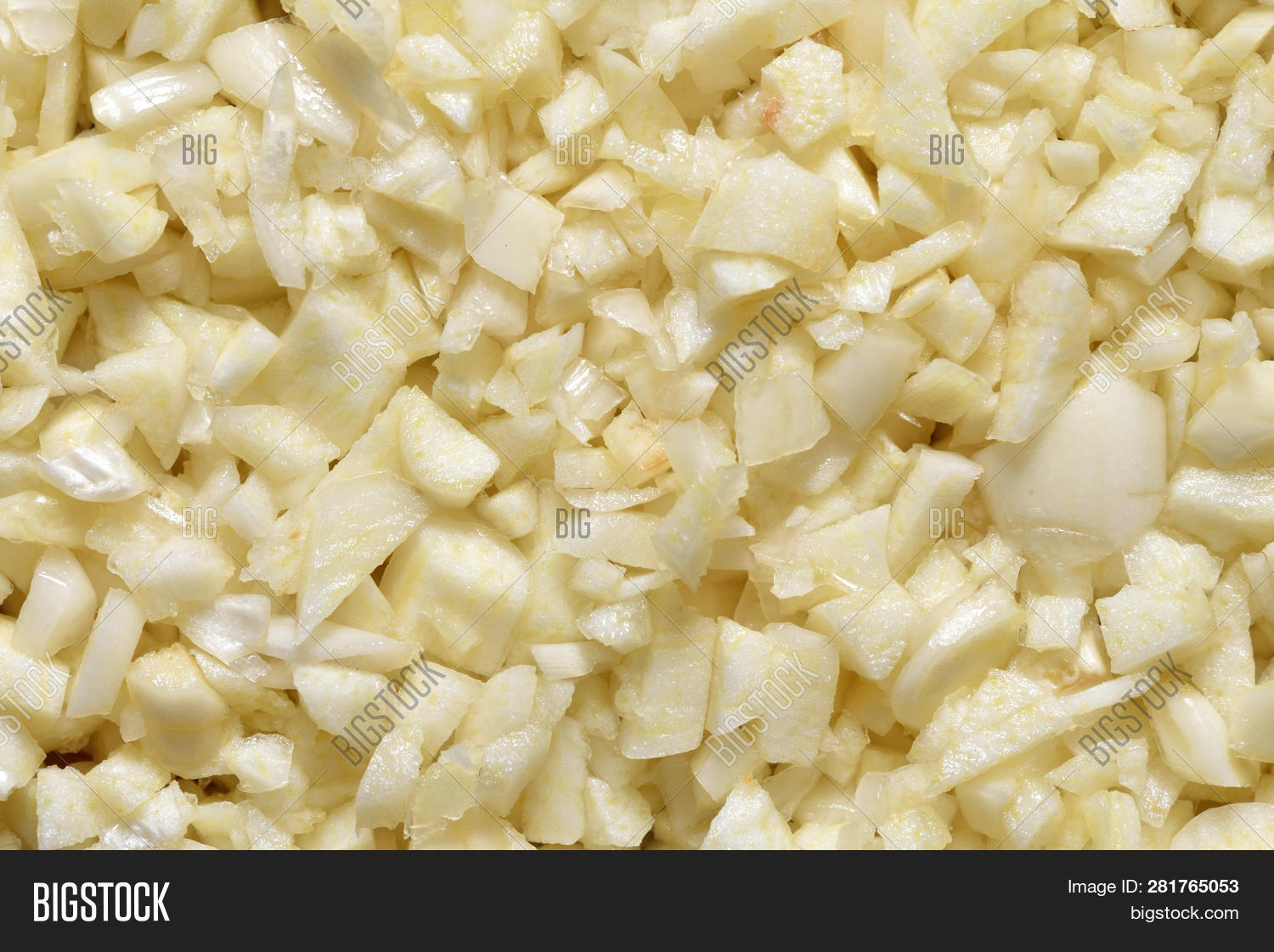 Finely Chopped Garlic