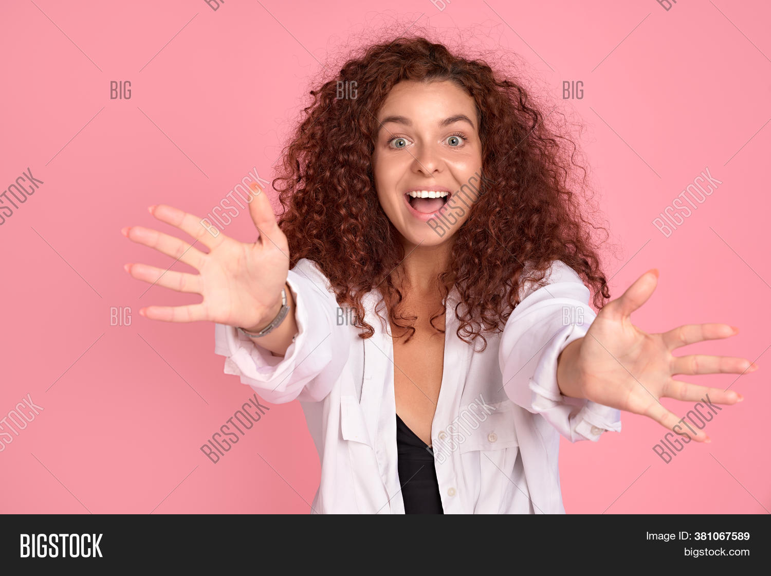 Come Me, Let Me Hug Image & Photo (Free Trial) | Bigstock