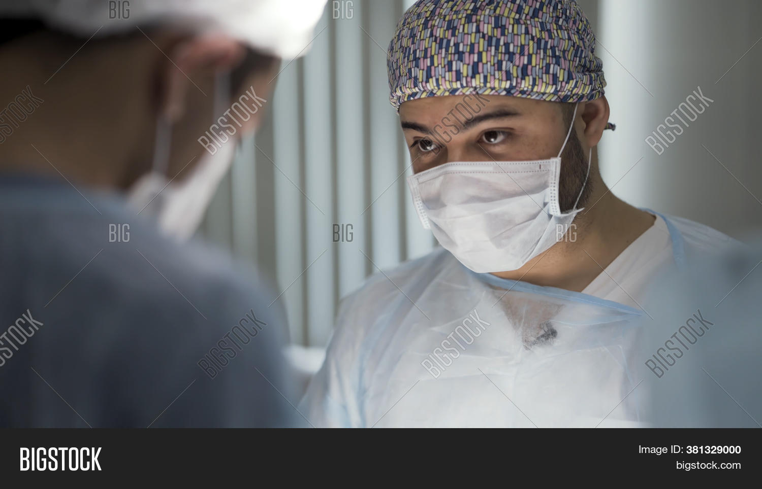 Medical Surgeons Team Image & Photo (Free Trial) | Bigstock