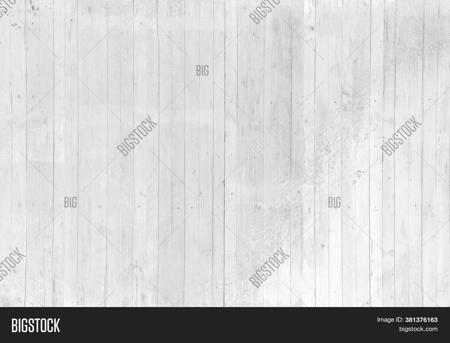 White Vertical Wooden Image & Photo (Free Trial) | Bigstock