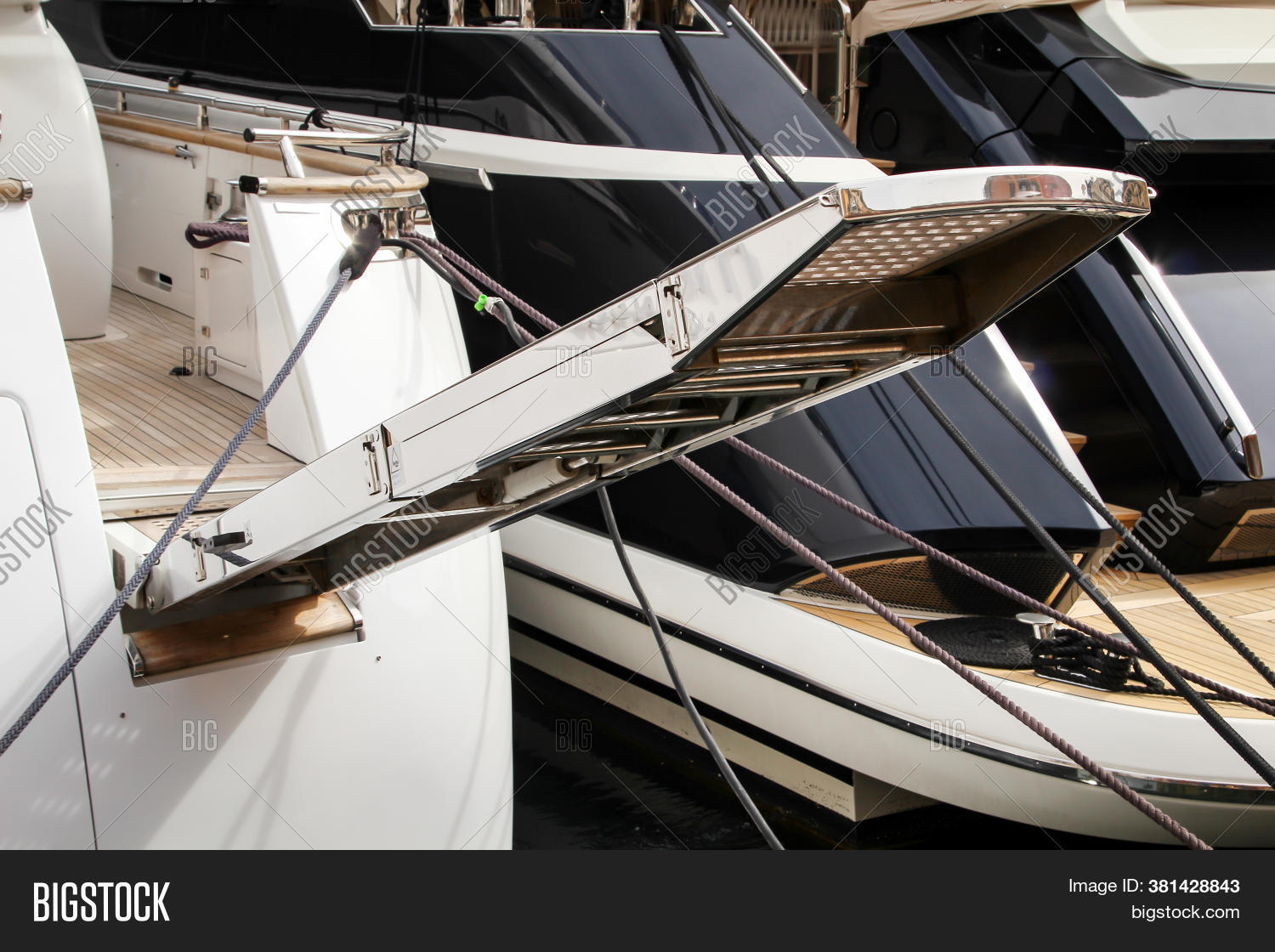 Detailed Views Sailing Image & Photo (Free Trial) | Bigstock