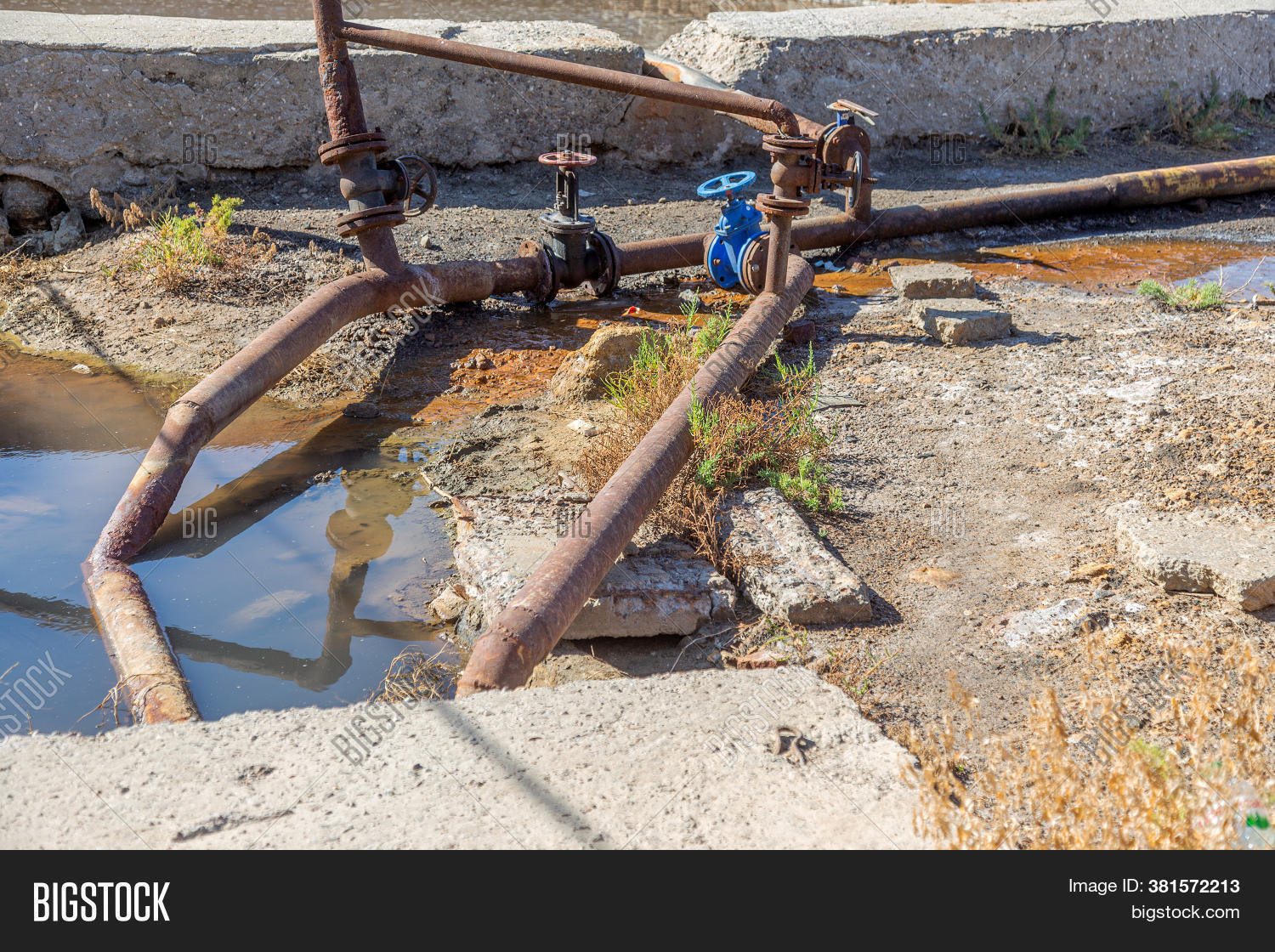 Old Water Valve. Rusty Image & Photo (Free Trial) | Bigstock