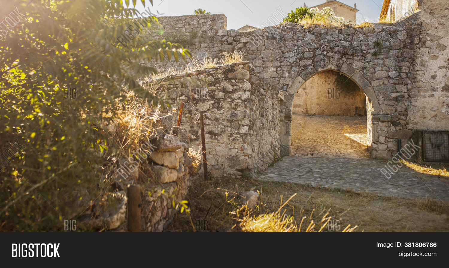 Coria Gate Medieval Image & Photo (Free Trial) | Bigstock