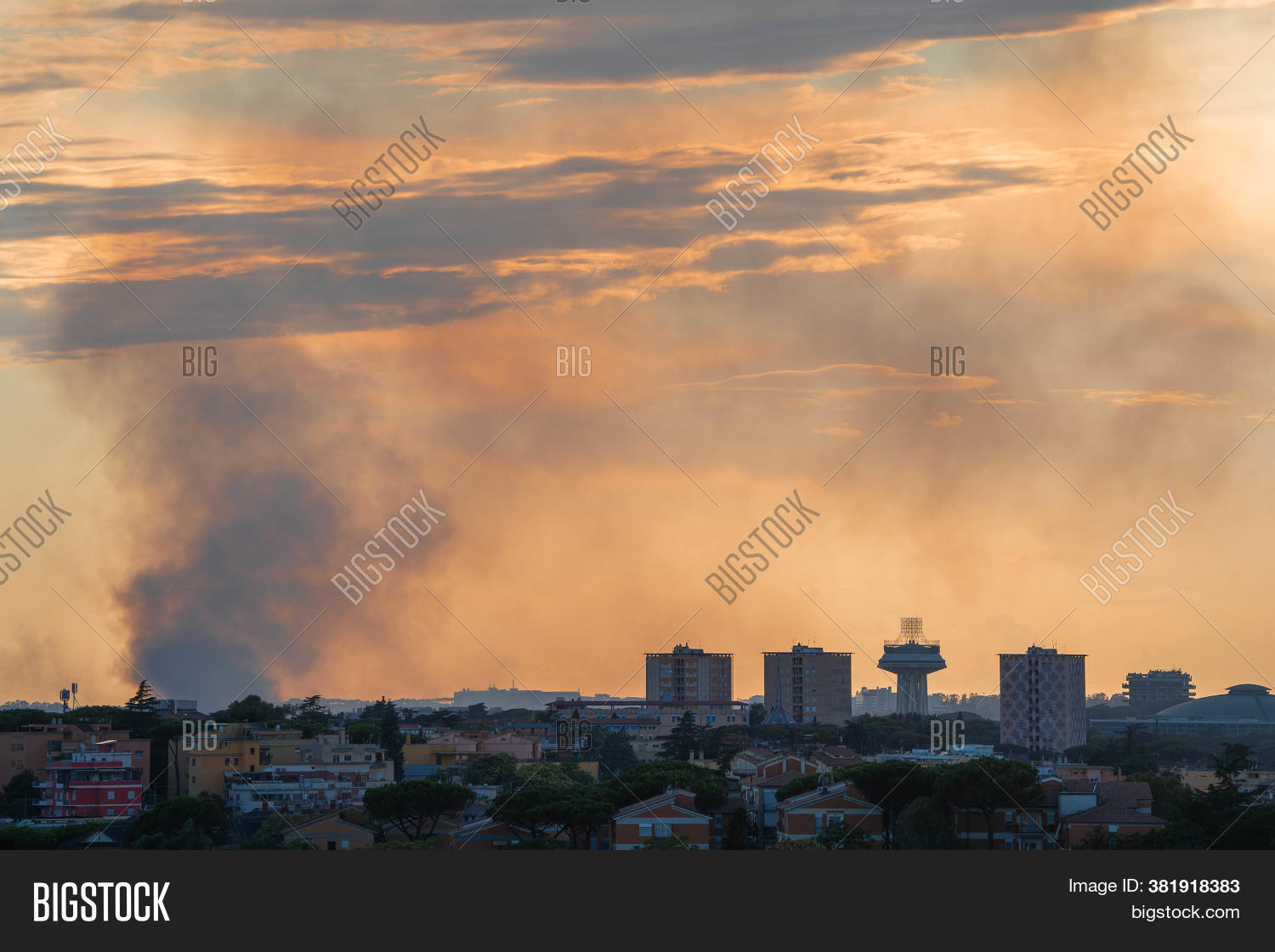 Smoke Fire Over City Image & Photo (Free Trial) | Bigstock