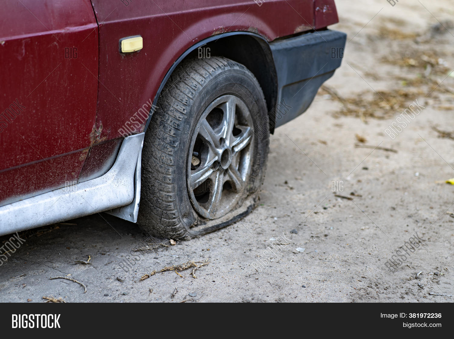 Car Deflated Wheel On Image & Photo (Free Trial) | Bigstock