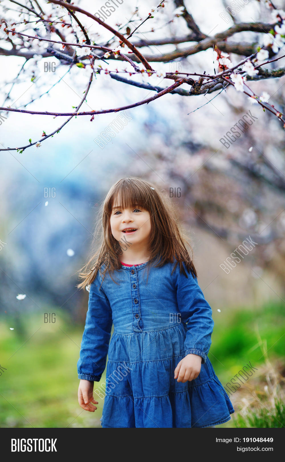 Imagen y foto Girl (prueba gratis) | Bigstock