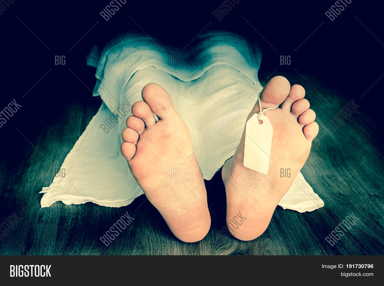 Dead Man Lying On Image & Photo (Free Trial) | Bigstock