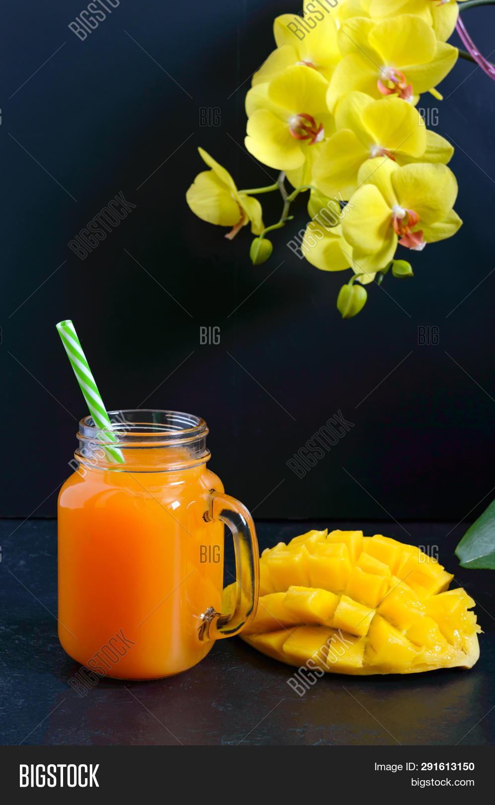 Mango Smoothie Glass Image & Photo (Free Trial) | Bigstock