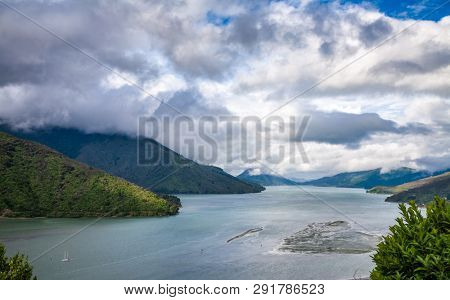 View Cullen Point Image & Photo (Free Trial) | Bigstock